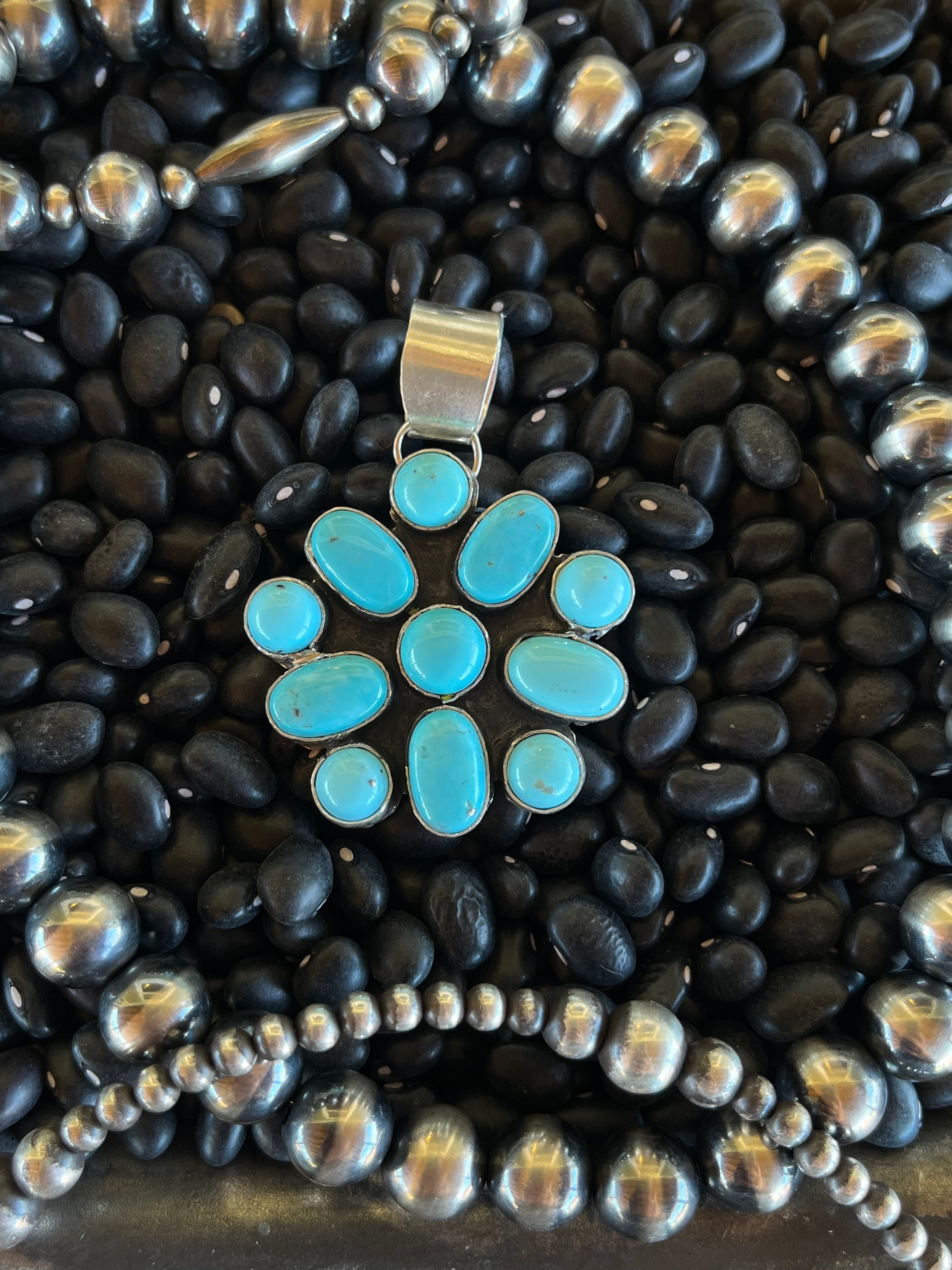 Kingman Cluster Pendant – The Prairie Pearl